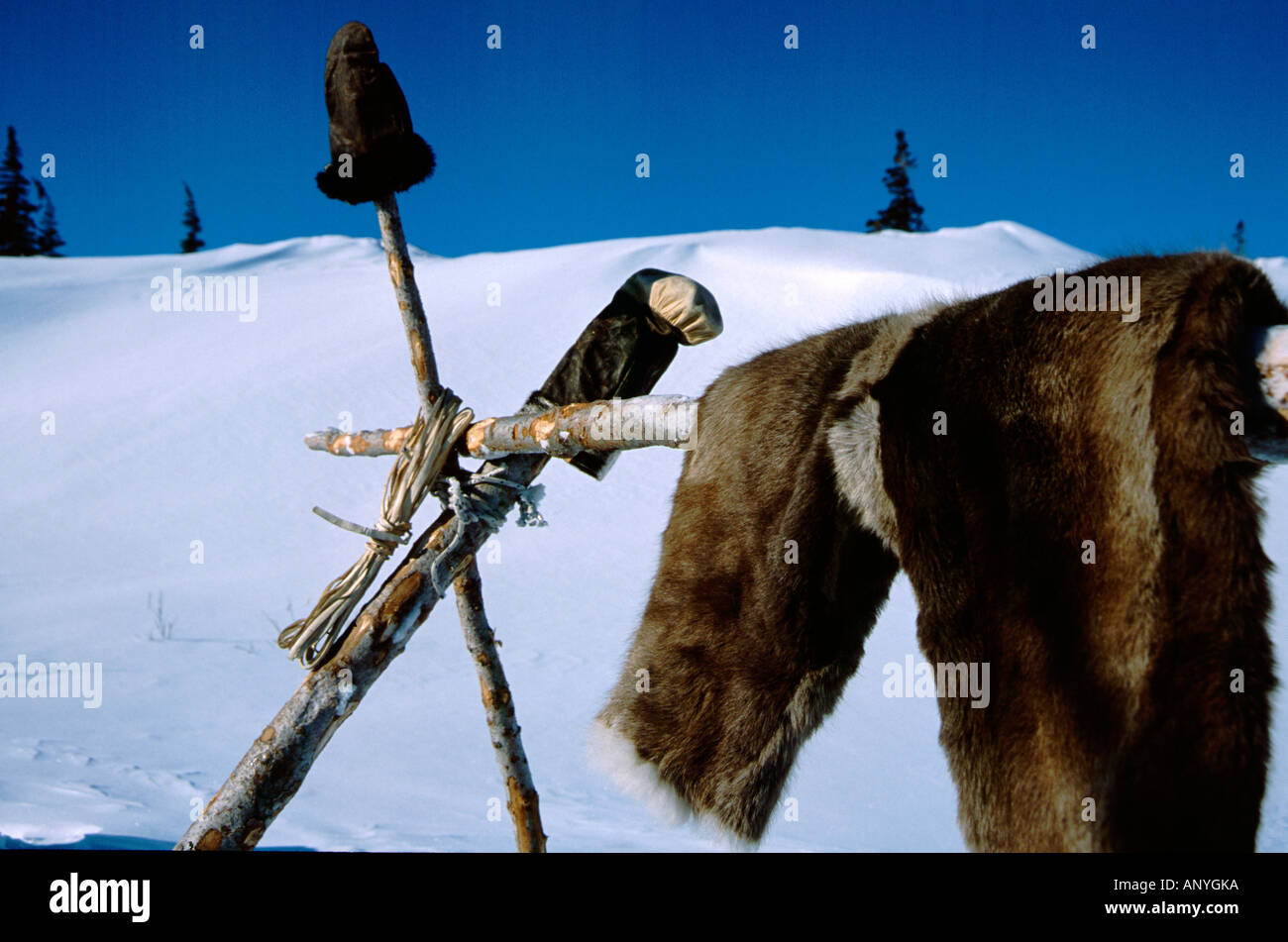 Inuit people arctic attire hi-res stock photography and images - Alamy