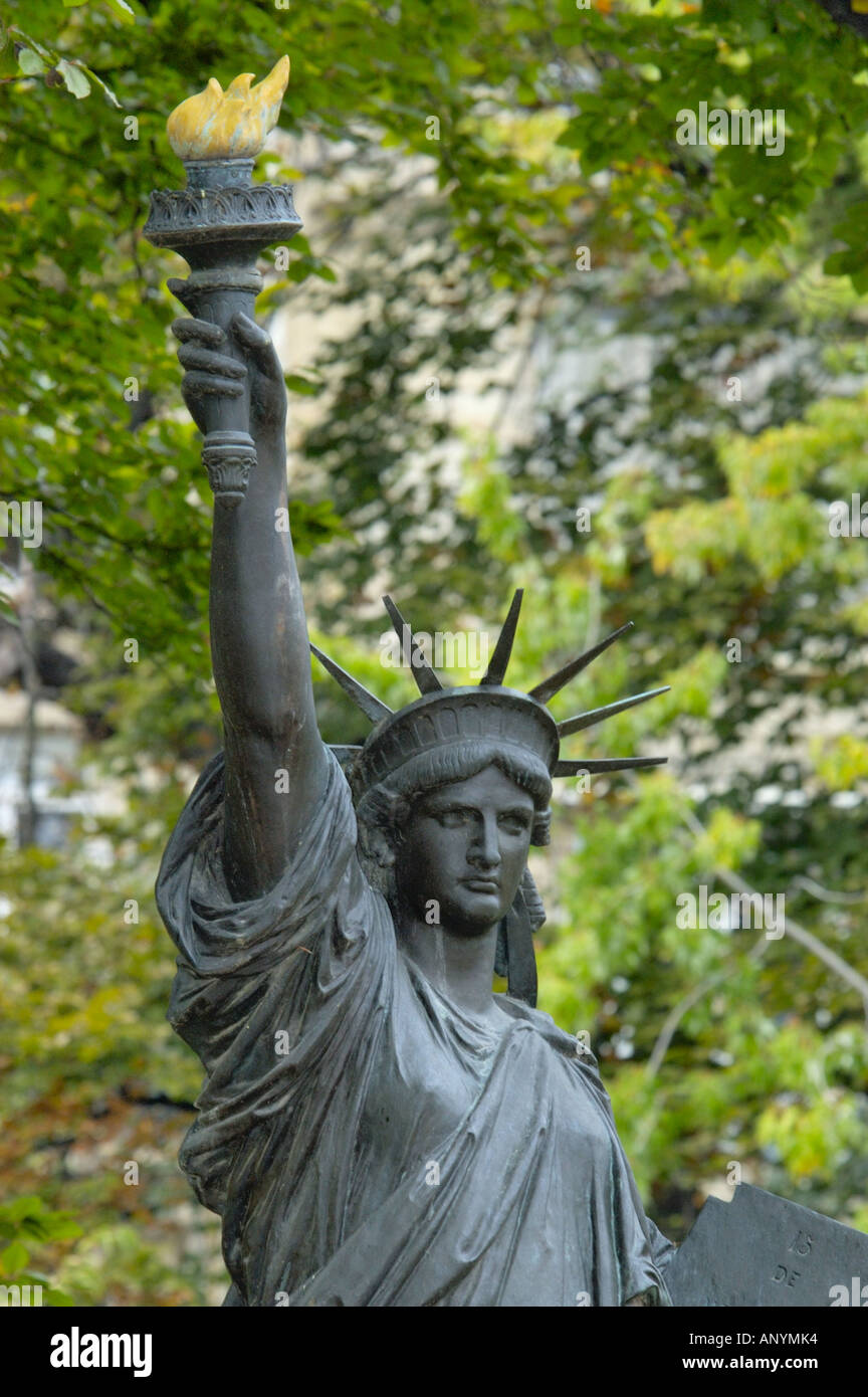 Liberty tree france hi-res stock photography and images - Alamy