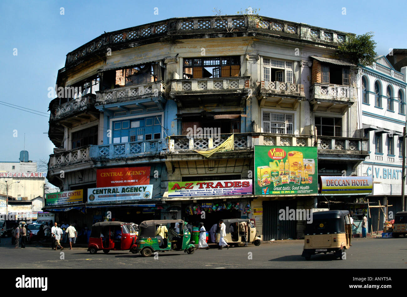 Shop signs colombo hi-res stock photography and images - Alamy
