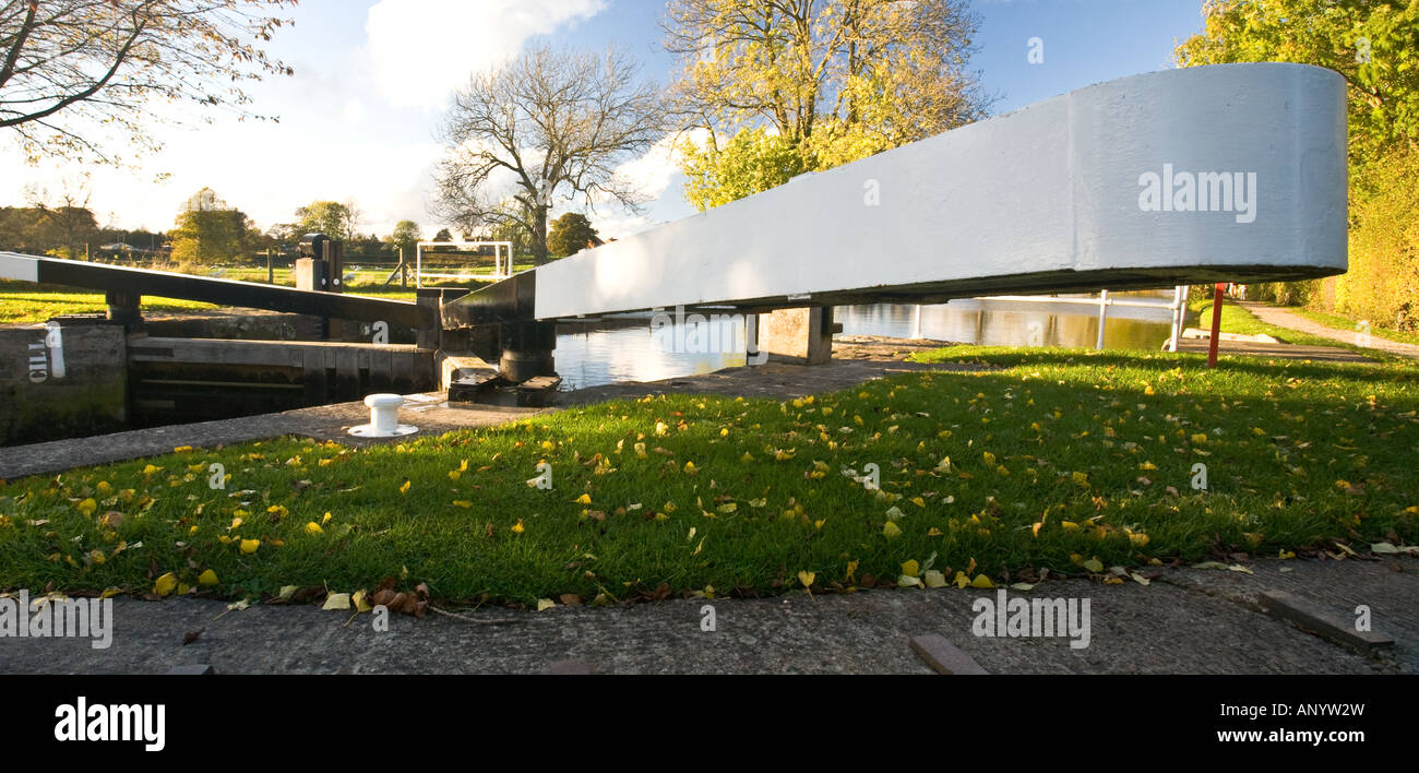 Ripon canal lock hi-res stock photography and images - Alamy