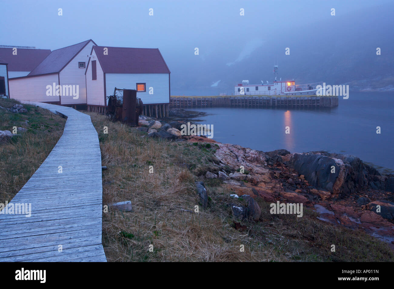 Newfoundland labrador battle harbour coast hi-res stock photography and ...