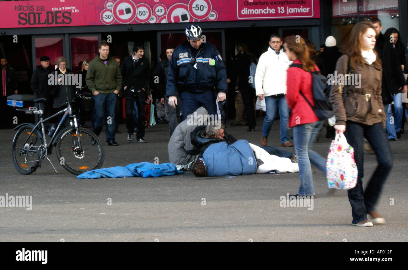 Vagrant police hi-res stock photography and images - Alamy