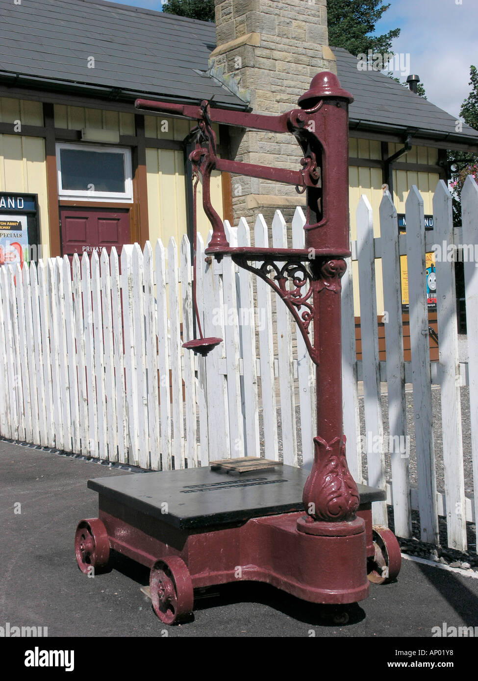 Railway weighing scales hi-res stock photography and images - Alamy