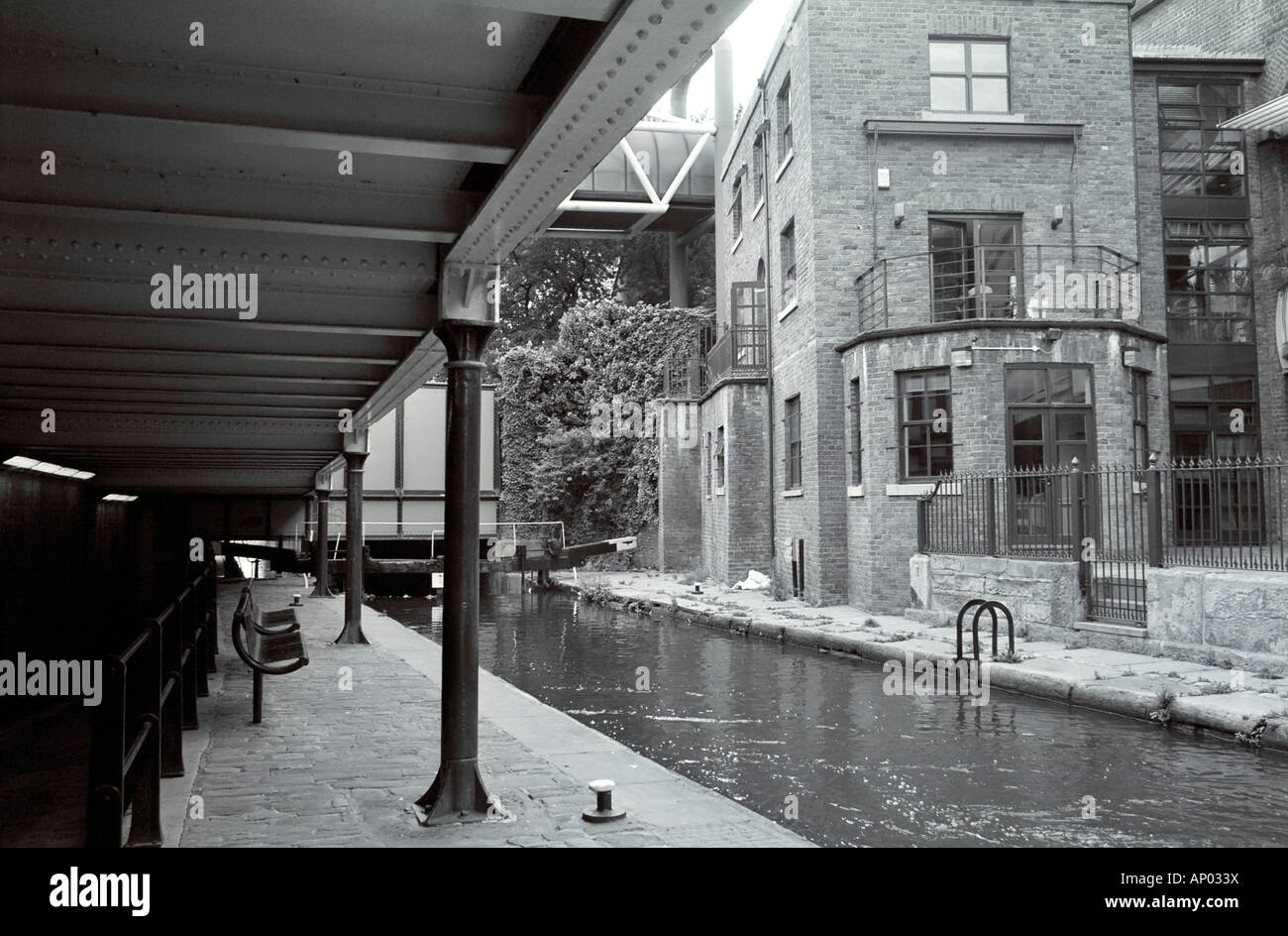 Urban rochdale canal hi-res stock photography and images - Alamy