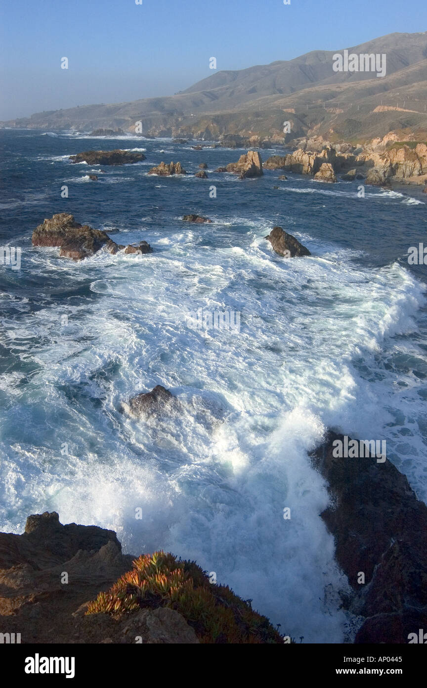 PACIFIC OCEAN WAVES crash on the rocky coastline at GARRAPATA STATE ...
