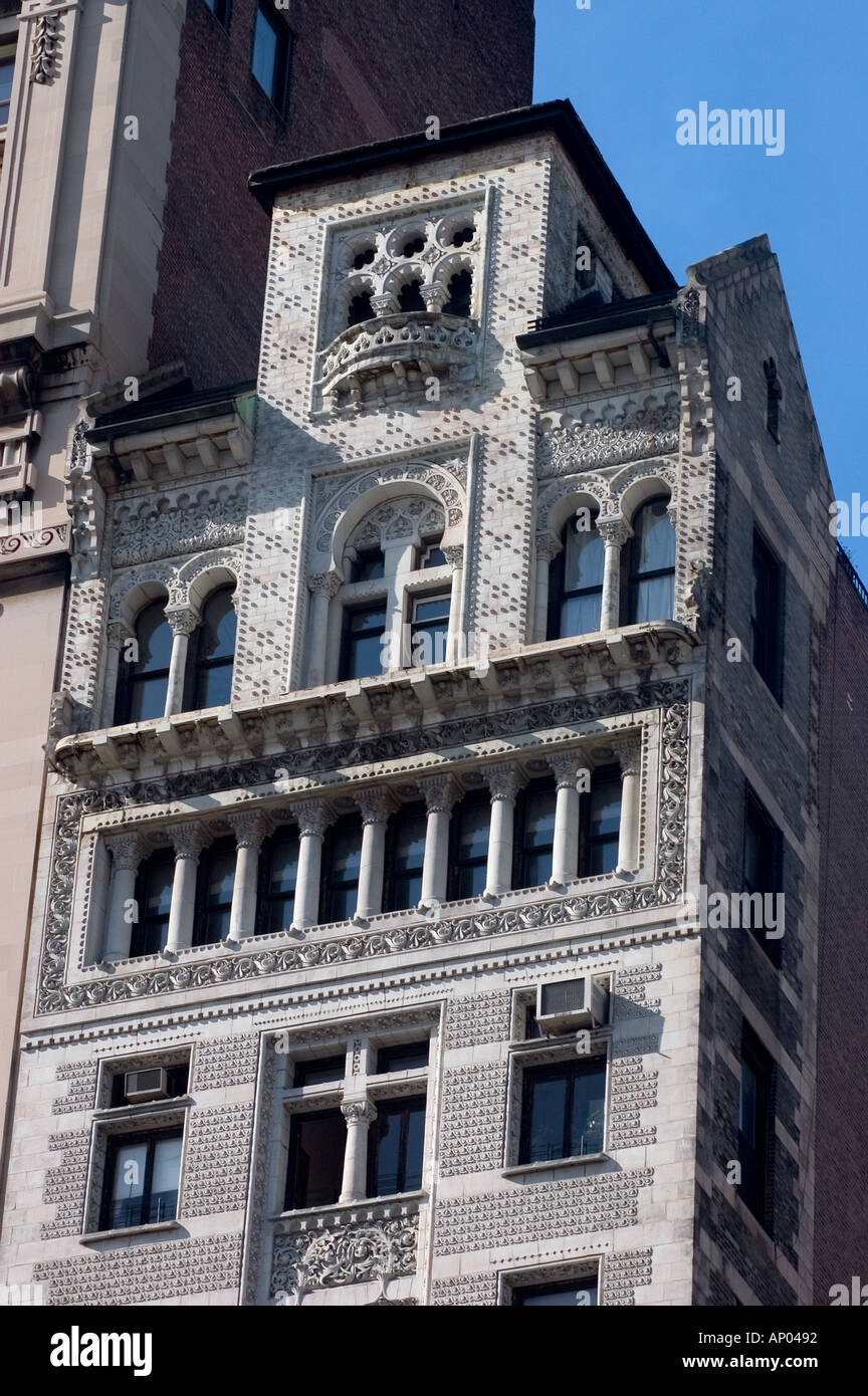 SKYSCRAPER HIGH RISE with columns and decorative exterior in MANHATTAN ...