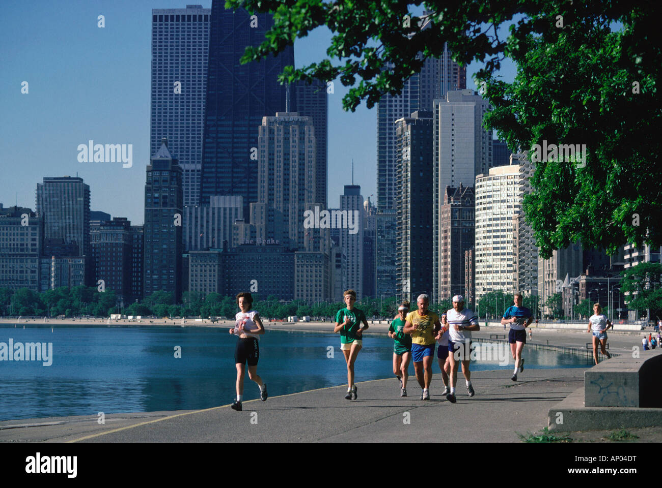 Joggers on the Lakeshore Chicago Stock Photo - Alamy