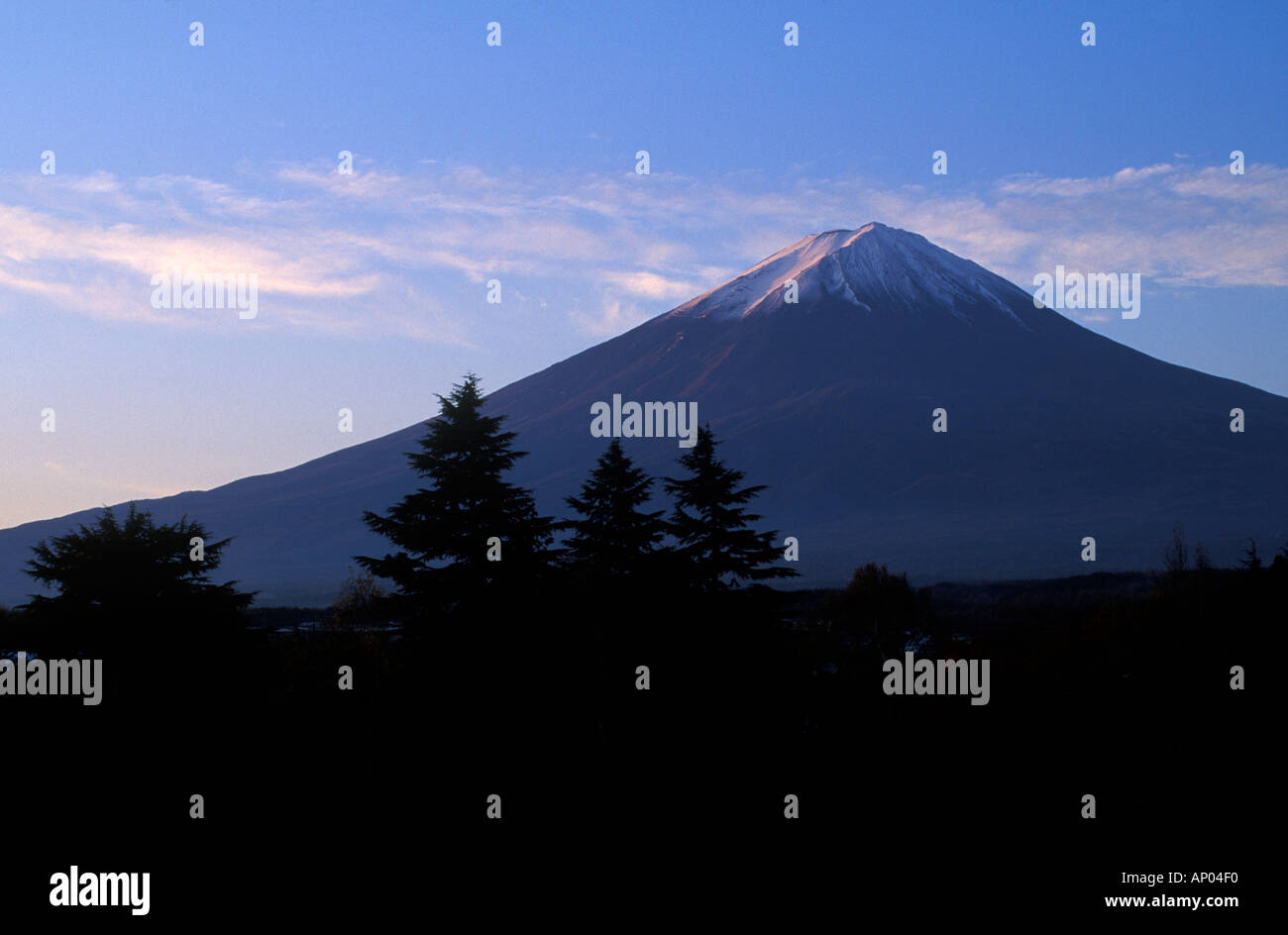 Sacred symbol japan fuji icon hi-res stock photography and images - Alamy