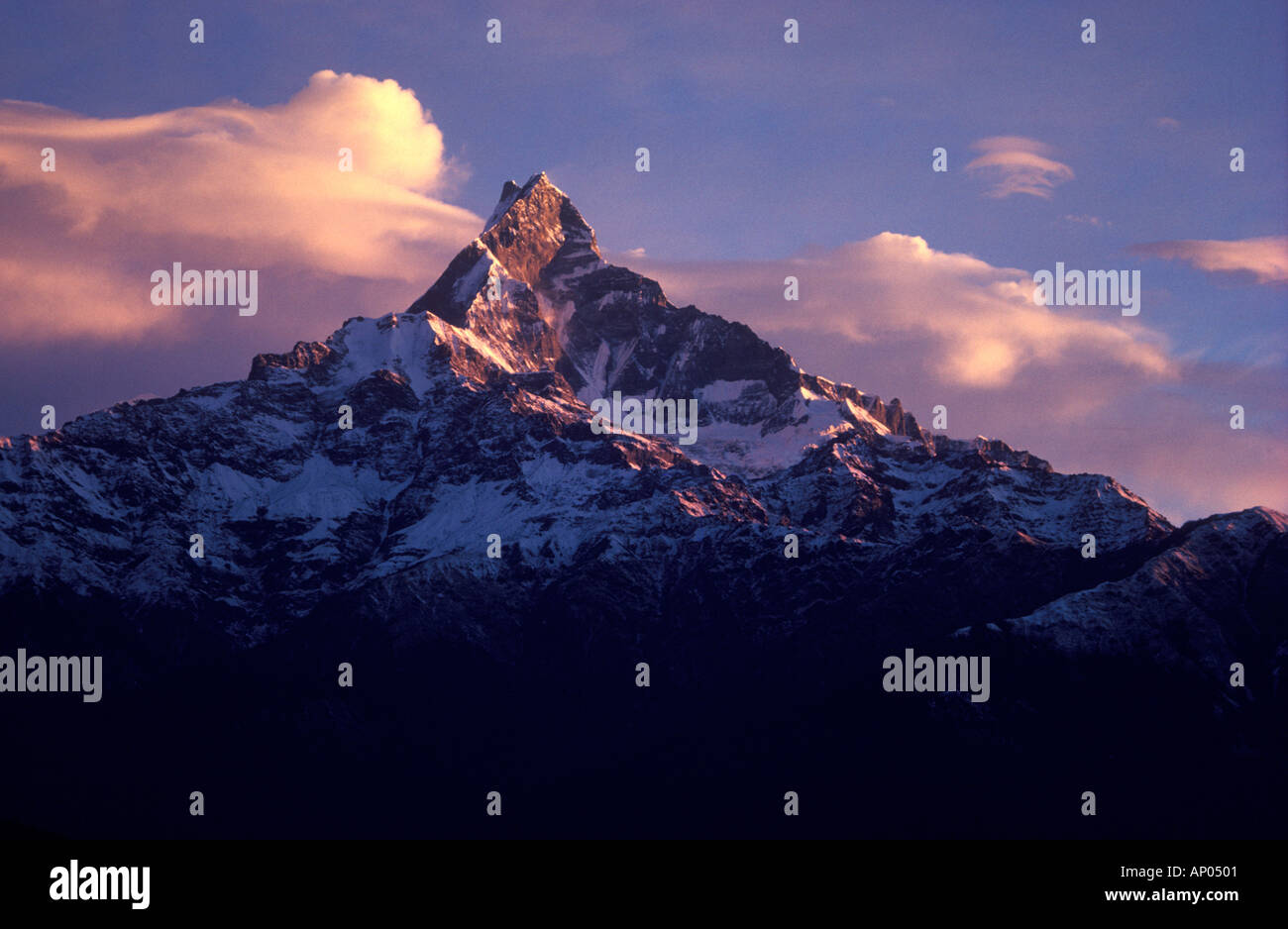Himalayan SUNSET over holy MT MACHAPUCHARE Fish Tail in CENTRAL NEPAL ...