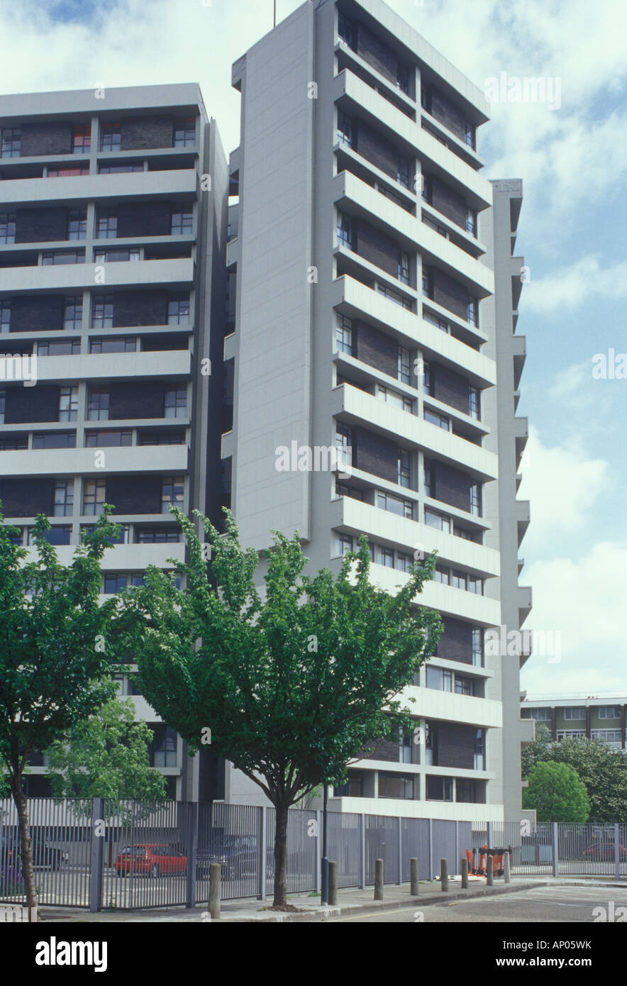 1960s cluster tower block hi-res stock photography and images - Alamy