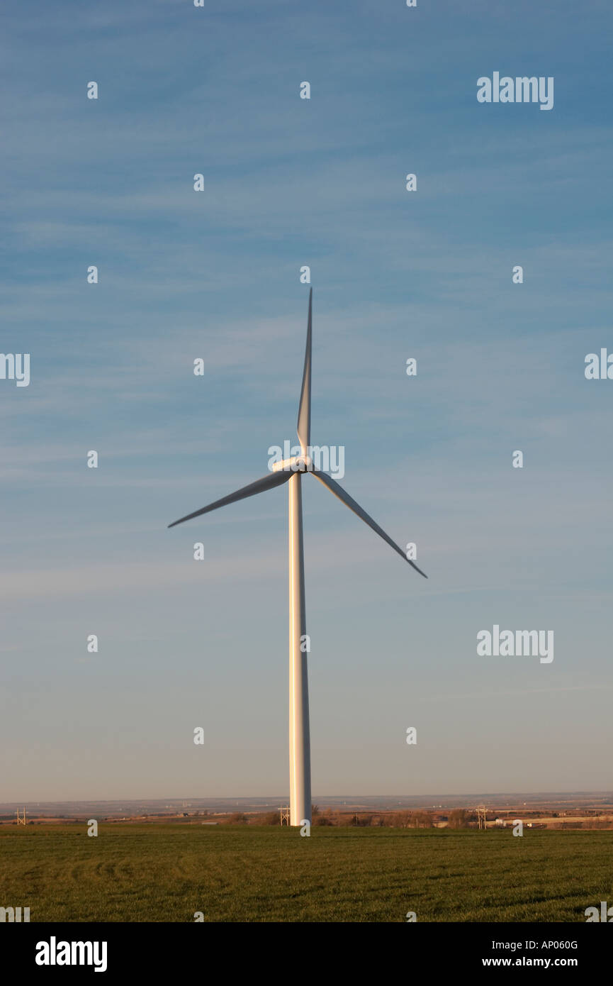 Giant wind mills at wind mill farm in Texas Stock Photo - Alamy