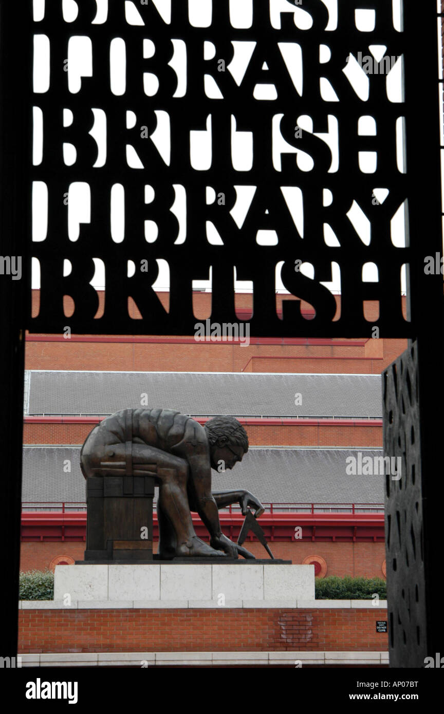 The British Library Bronze Statue of Sir Isaac Newton by Eduardo ...