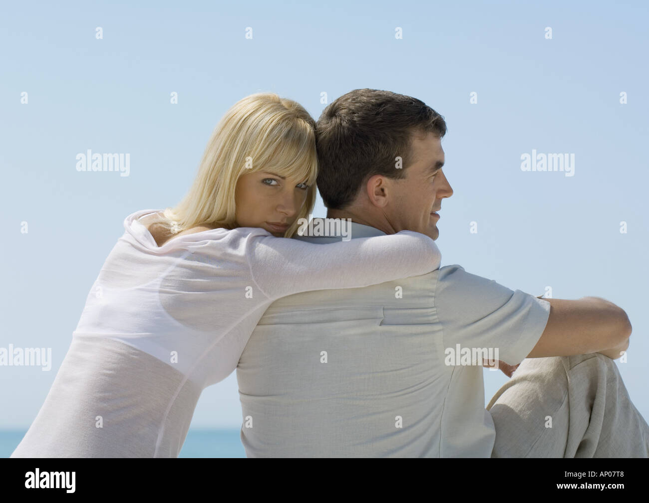 Girlfriend leaning on boyfriends shoulder hi-res stock photography and ...