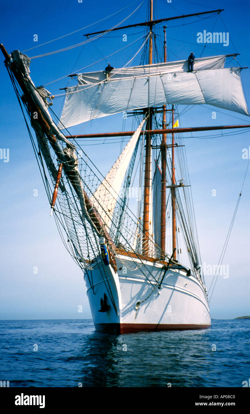 Three Masted Topsail Schooner High Resolution Stock Photography and ...
