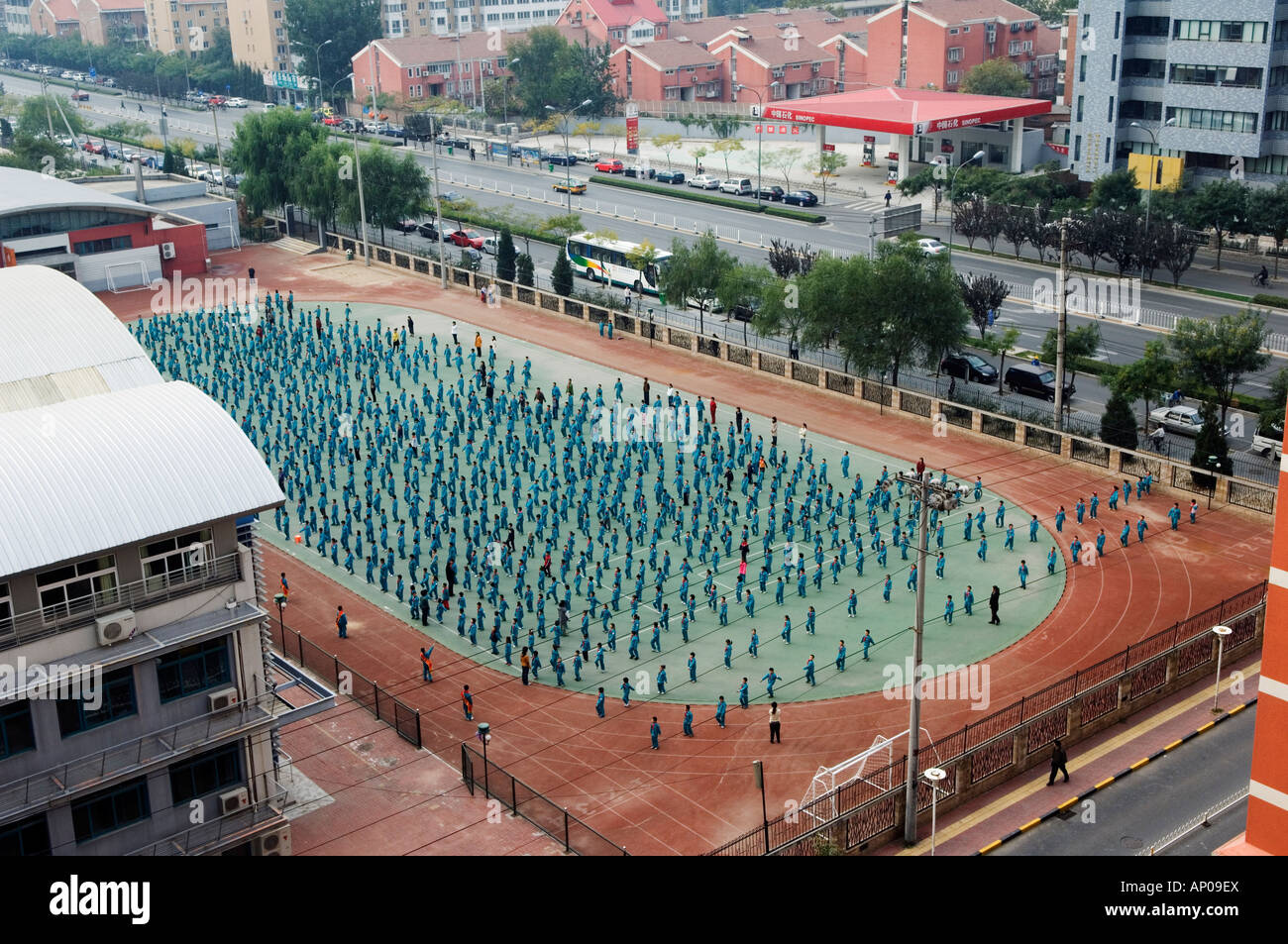 China students exercising hi-res stock photography and images - Alamy