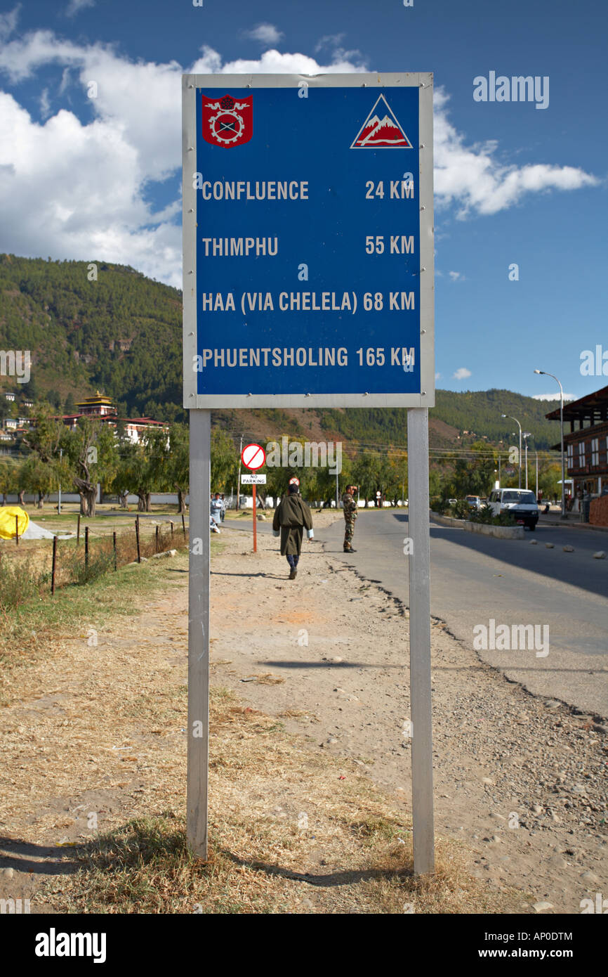 Bhutan road sign hi-res stock photography and images - Alamy