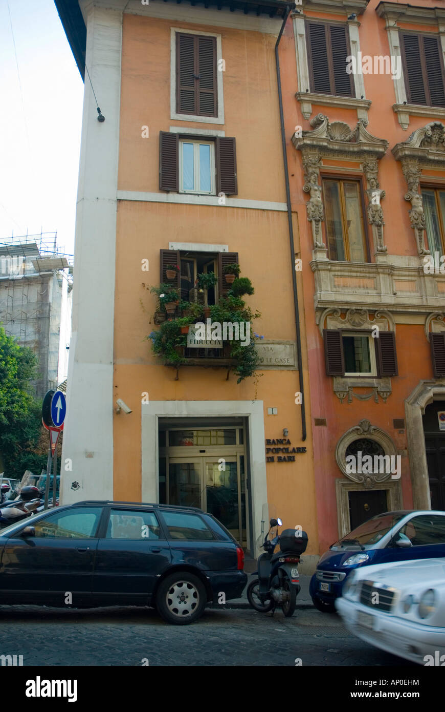 Building facade in Rome, Italy Stock Photo - Alamy