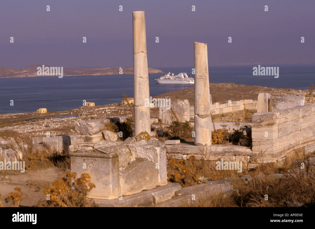 Delos cruise hi-res stock photography and images - Alamy