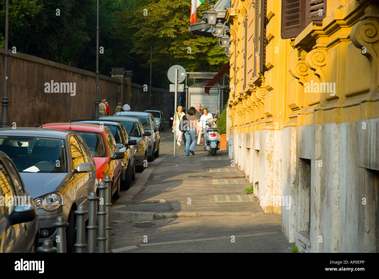 Street scene in Rome, Italy Stock Photo - Alamy