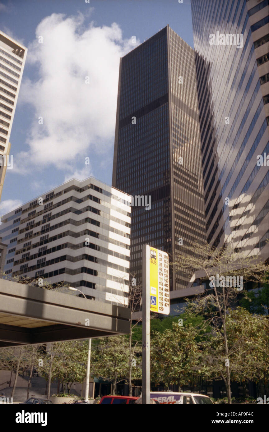 bus stop Seattle Wa Stock Photo - Alamy