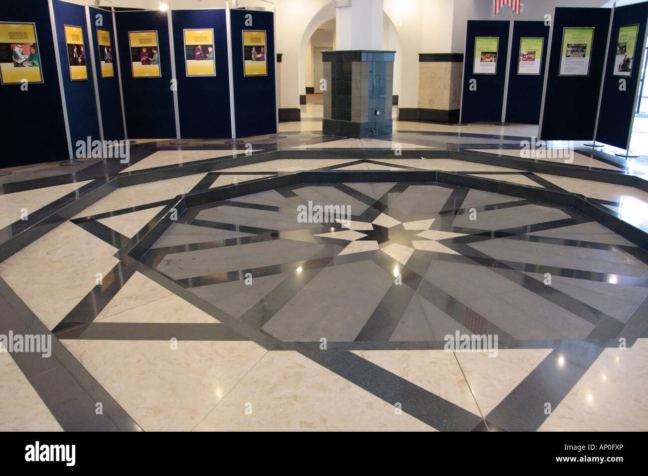 Beautiful floor design in an exhibition hall Stock Photo - Alamy