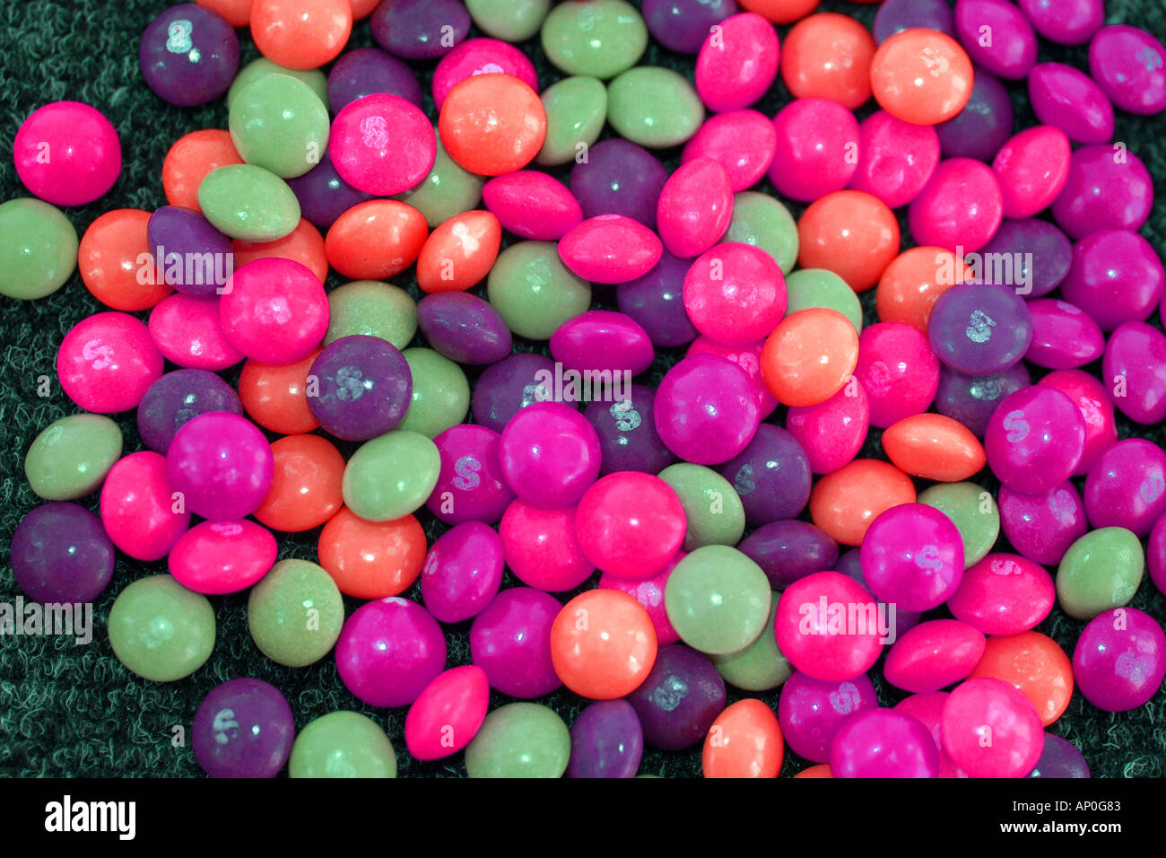 Smarties and m&m's hi-res stock photography and images - Alamy