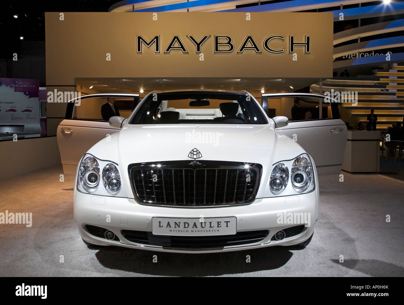 Car landaulet hi-res stock photography and images - Alamy