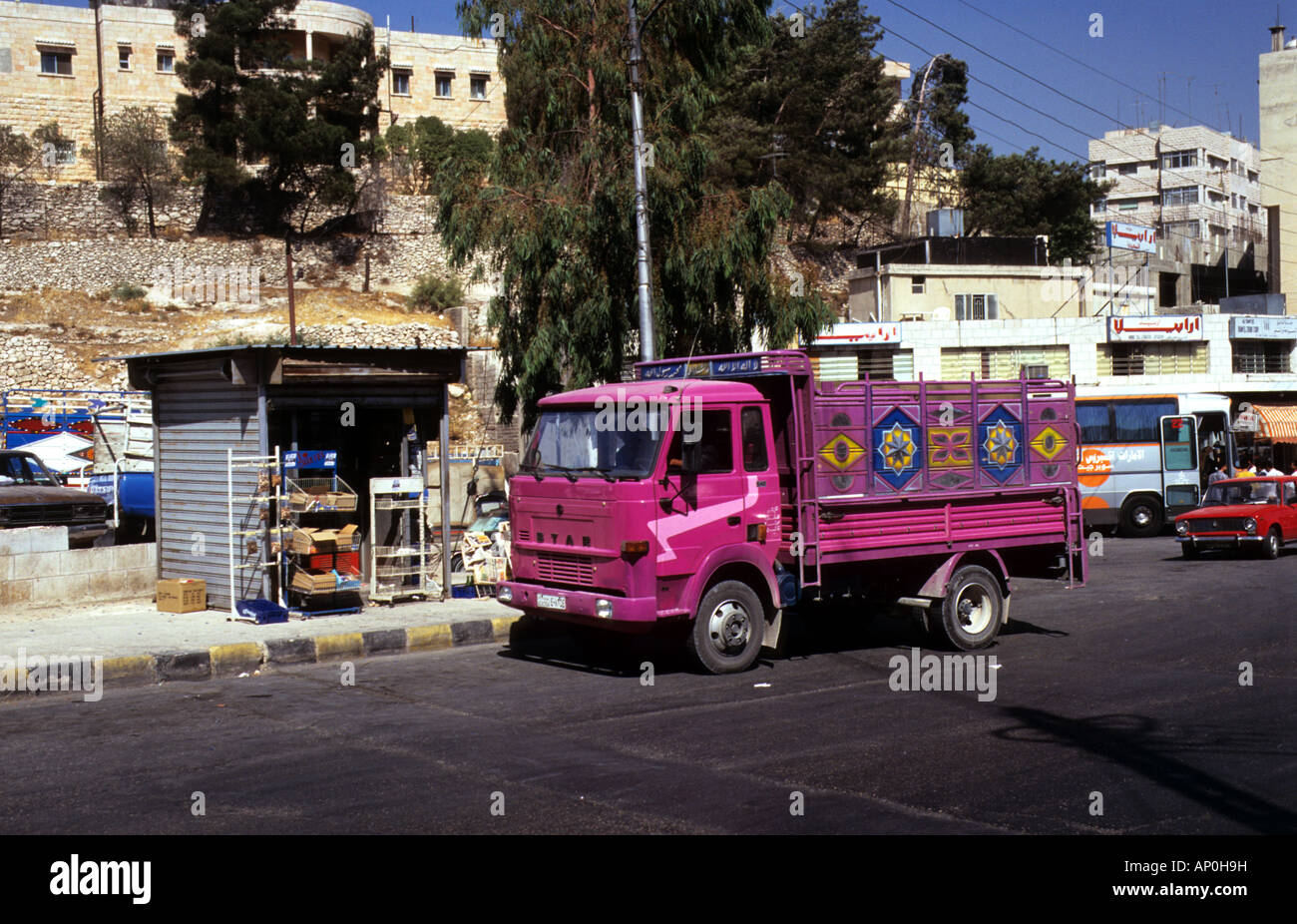 Streets of amman hi-res stock photography and images - Alamy