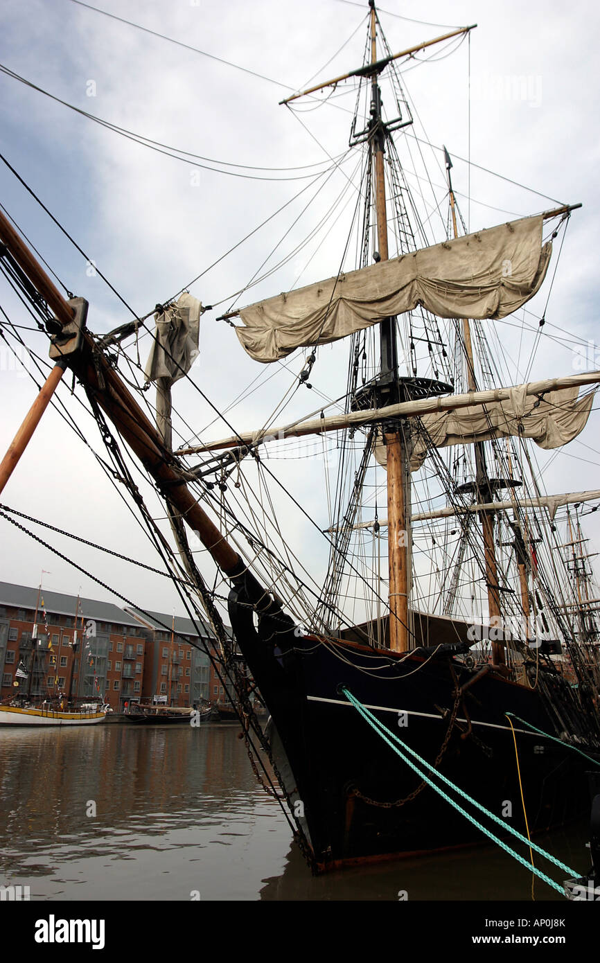 Earl of Pembroke Three masted Barque rig c 1790. Pembroke was built in ...