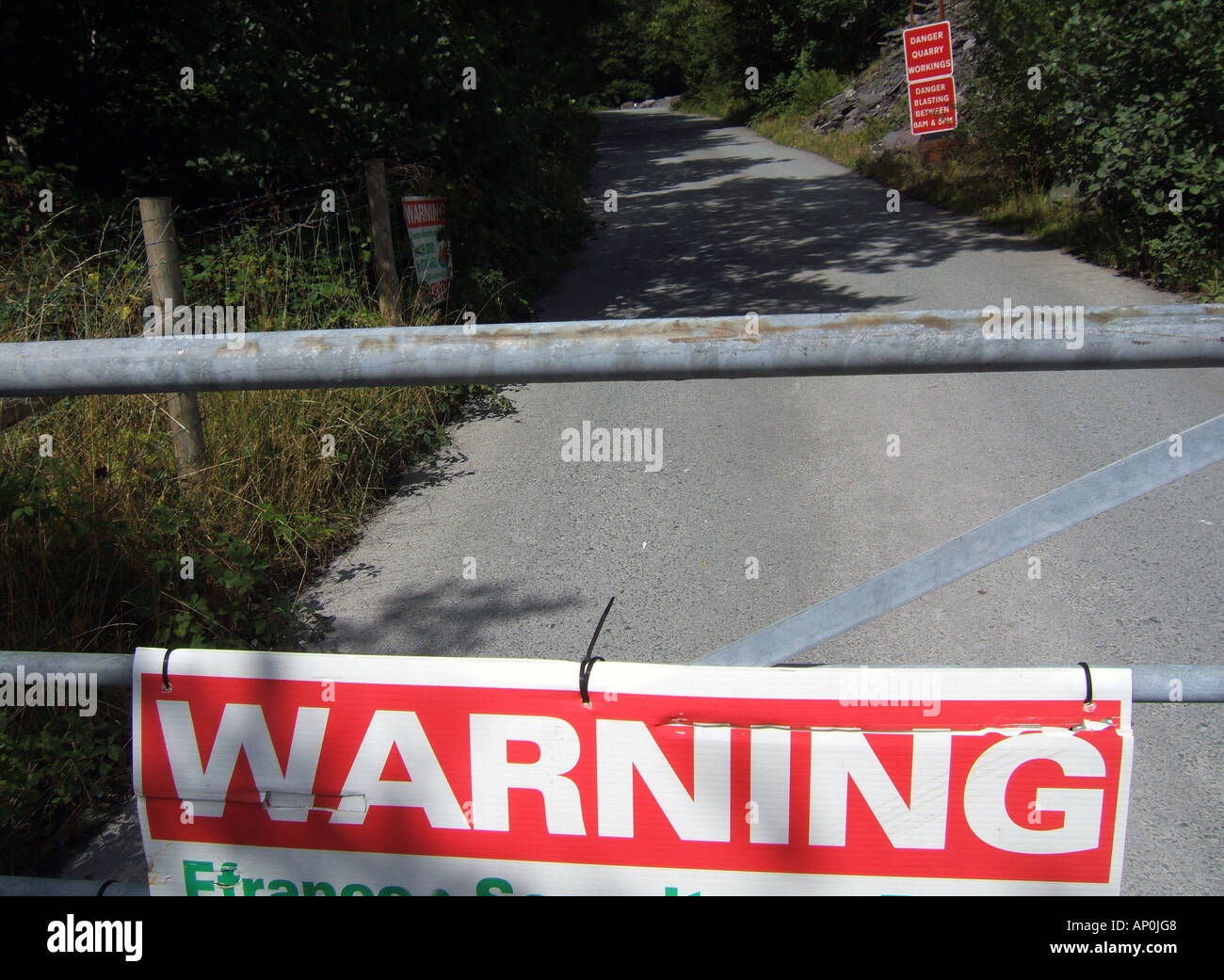 Private property sign on gate at road hi-res stock photography and ...