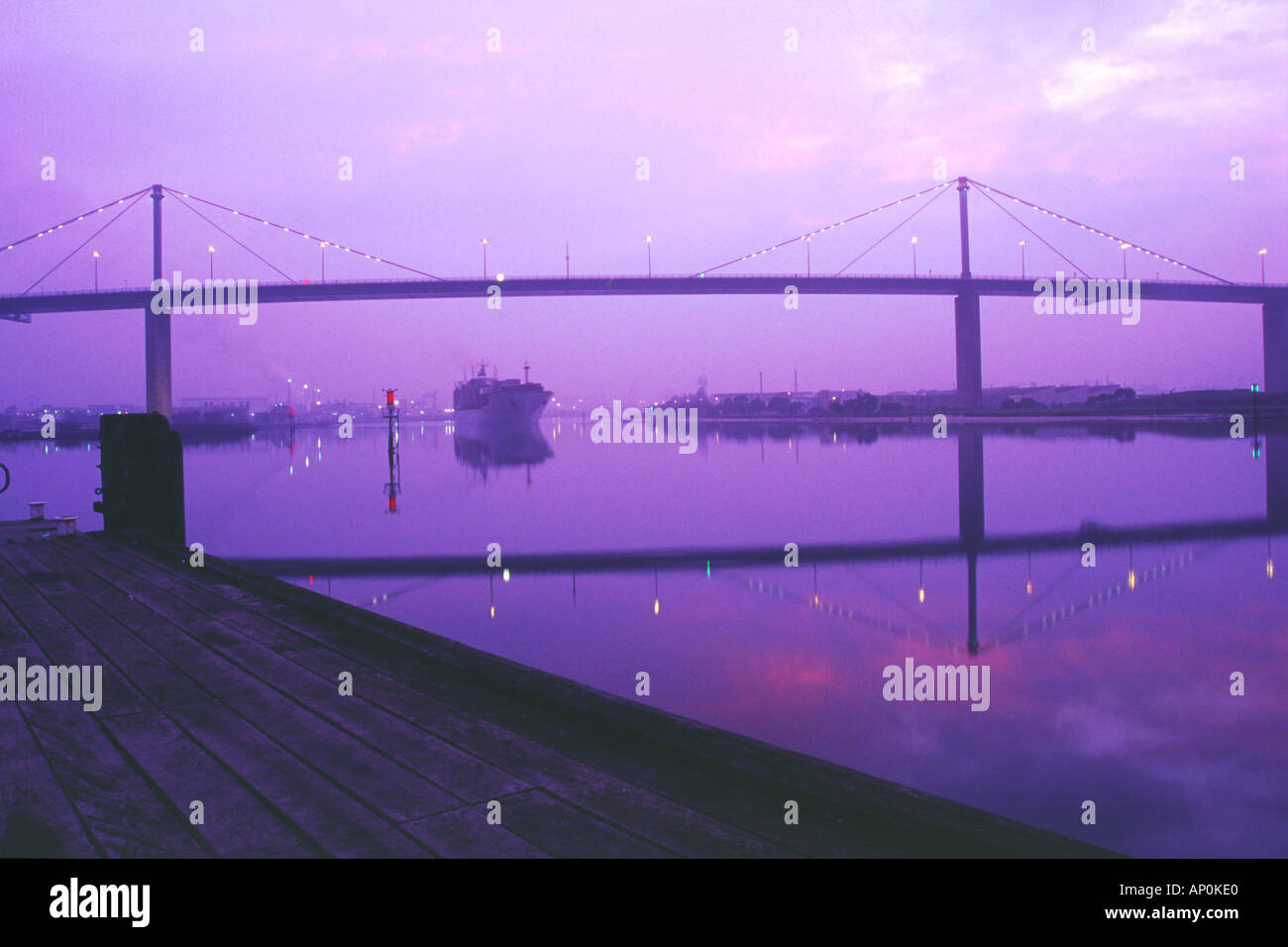 Purple ship hi-res stock photography and images - Alamy