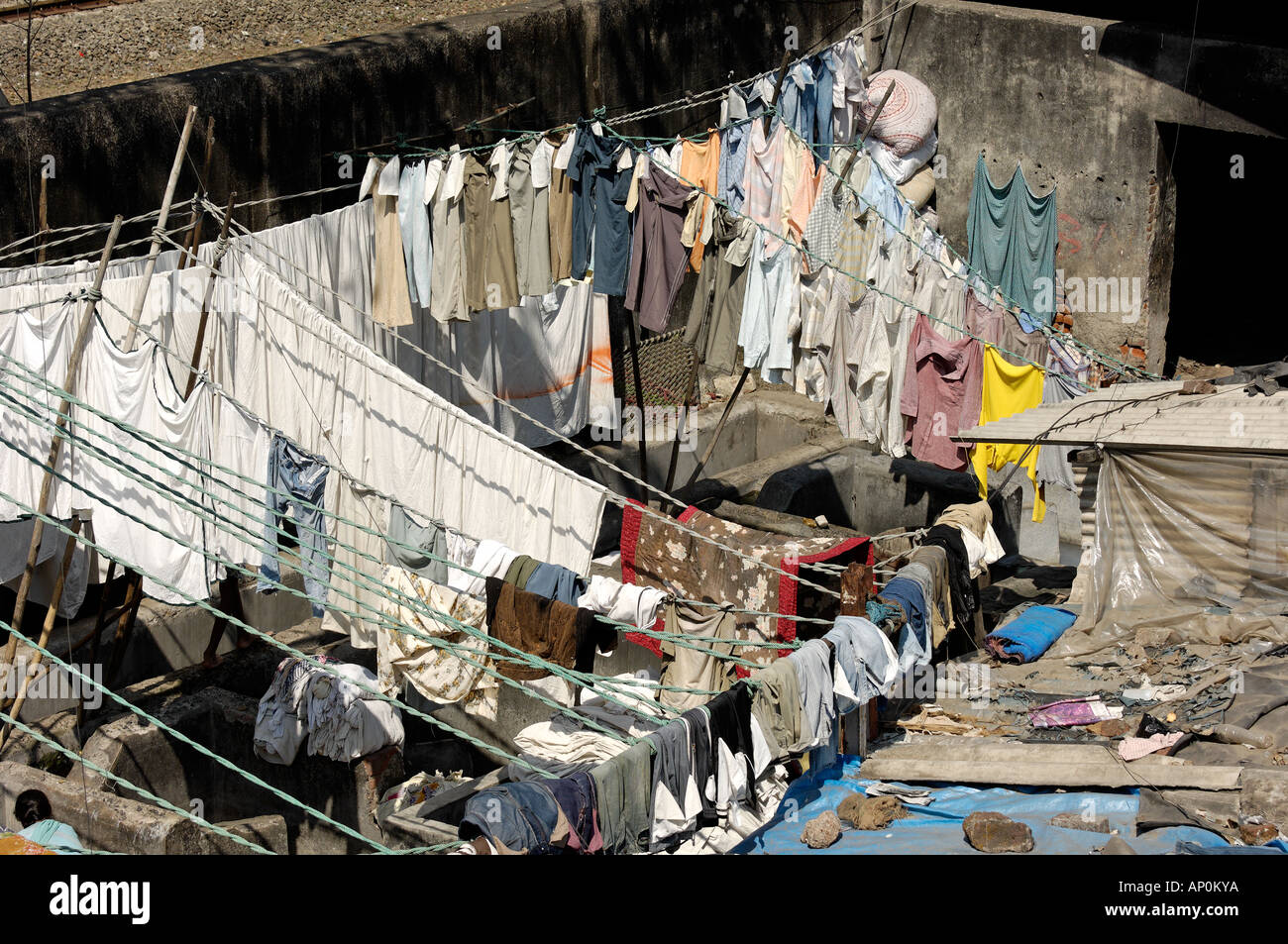 Washing Mumbai (Bombay) Style - the Dhobi Ghat open air laundry Stock ...