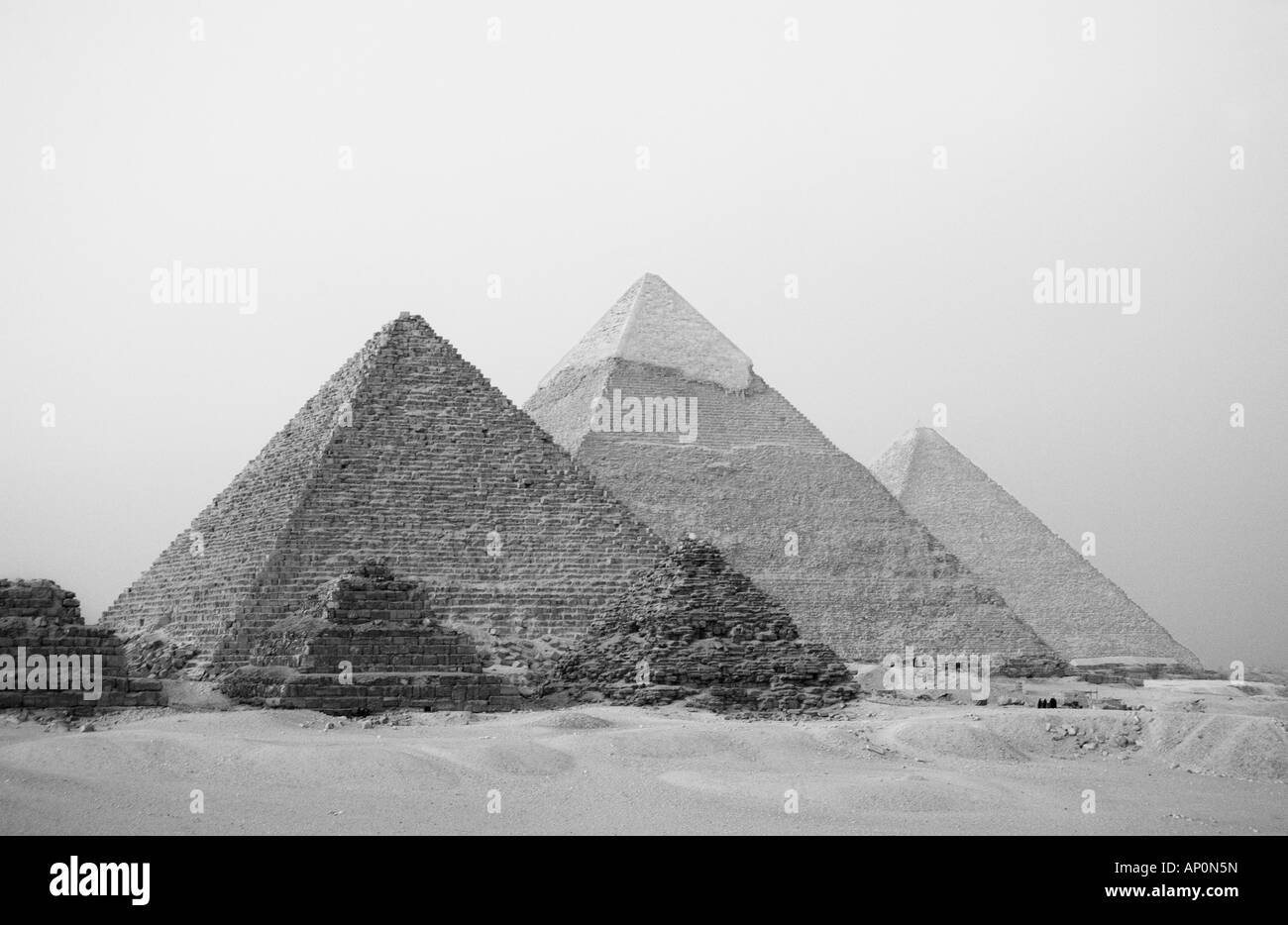 With pyramids hi-res stock photography and images - Alamy