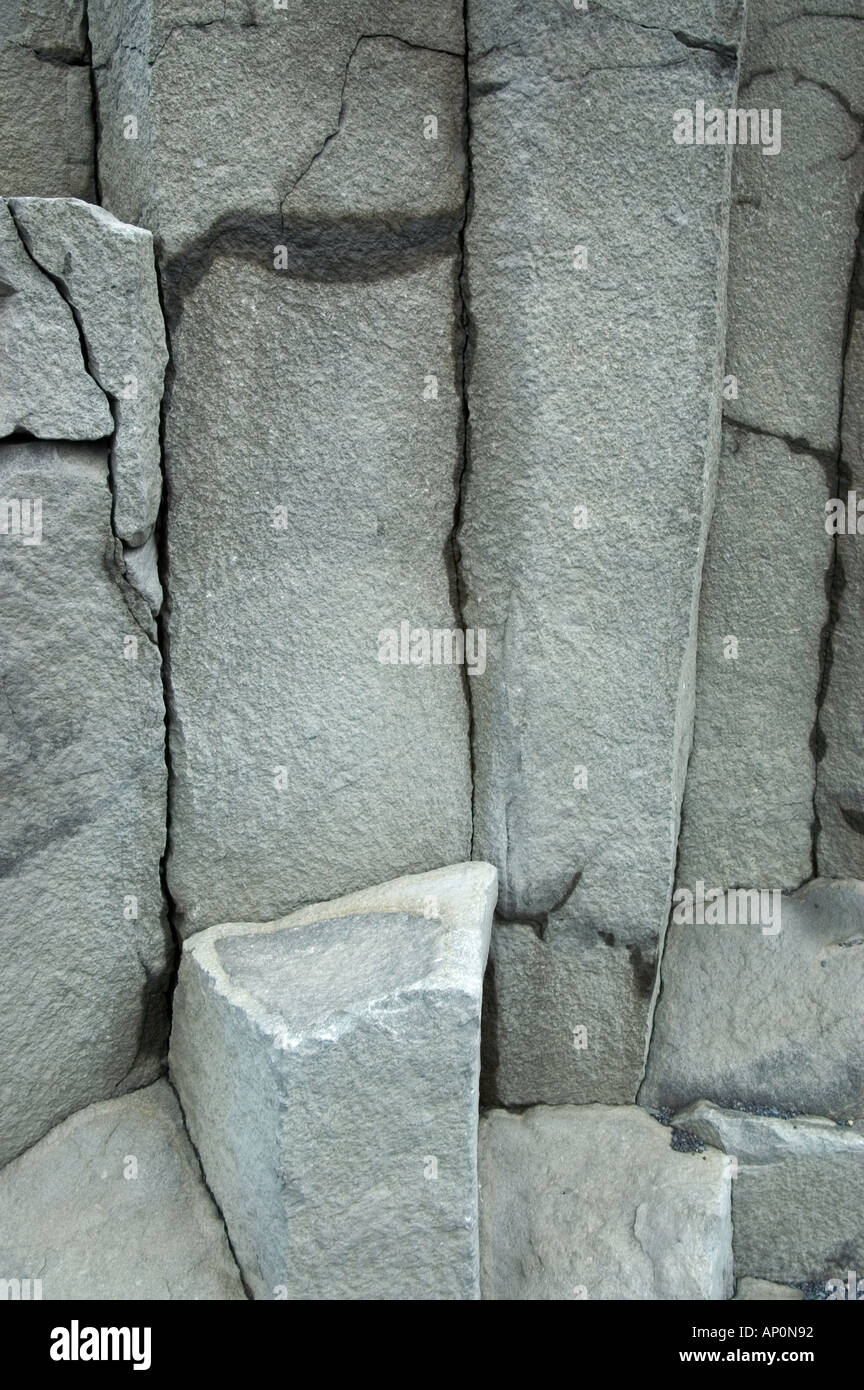 Hexagonal basalt rock formations hi-res stock photography and images ...
