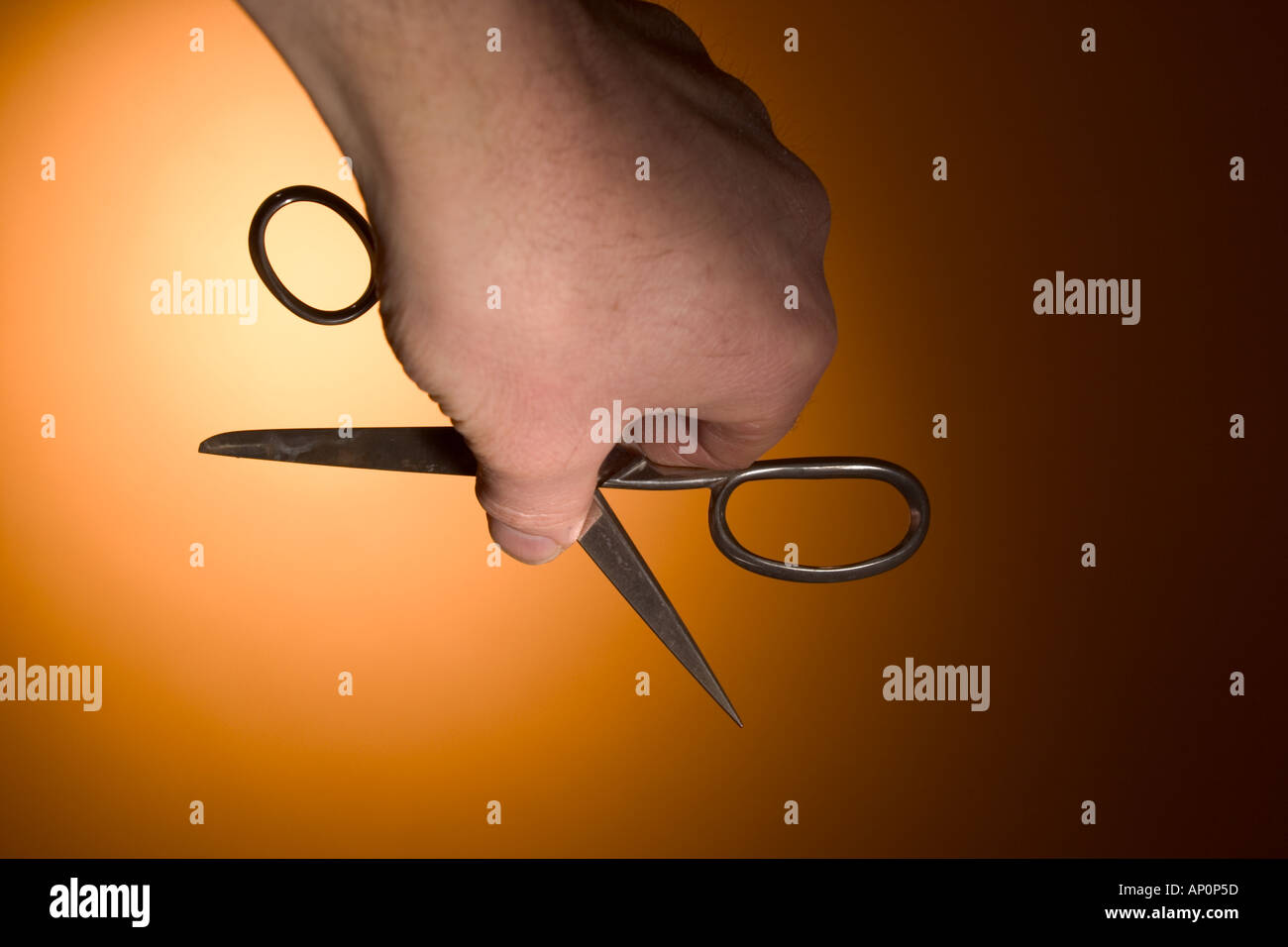 Left hand scissors hi-res stock photography and images - Alamy