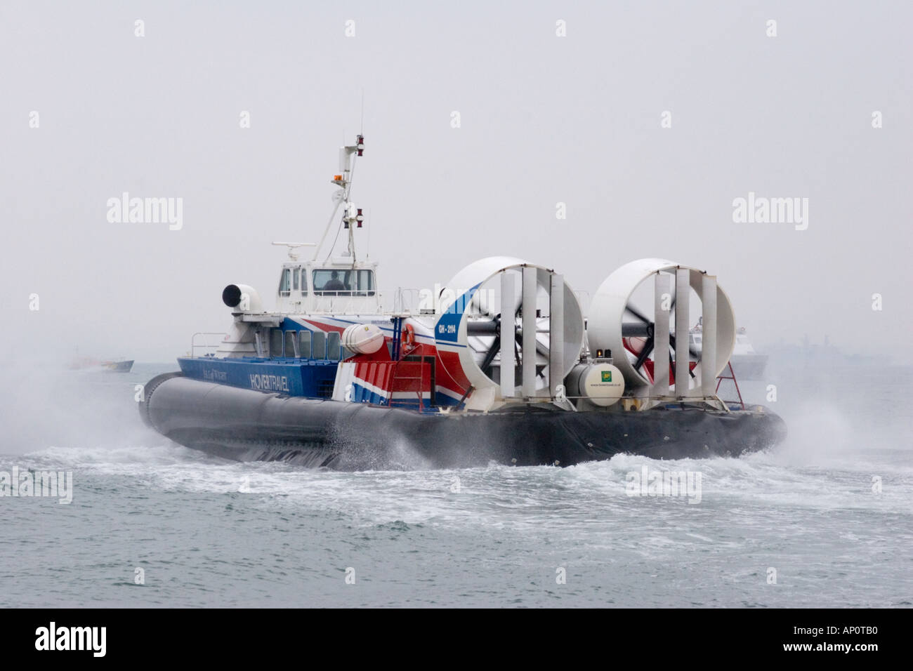 portsmouth to isle of wight link hovercraft Stock Photo - Alamy