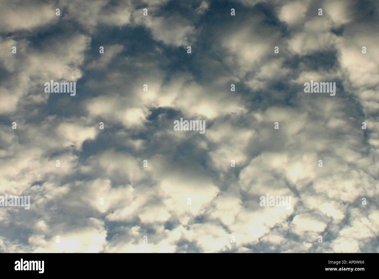 Heavy skies and the threat of rain hi-res stock photography and images ...