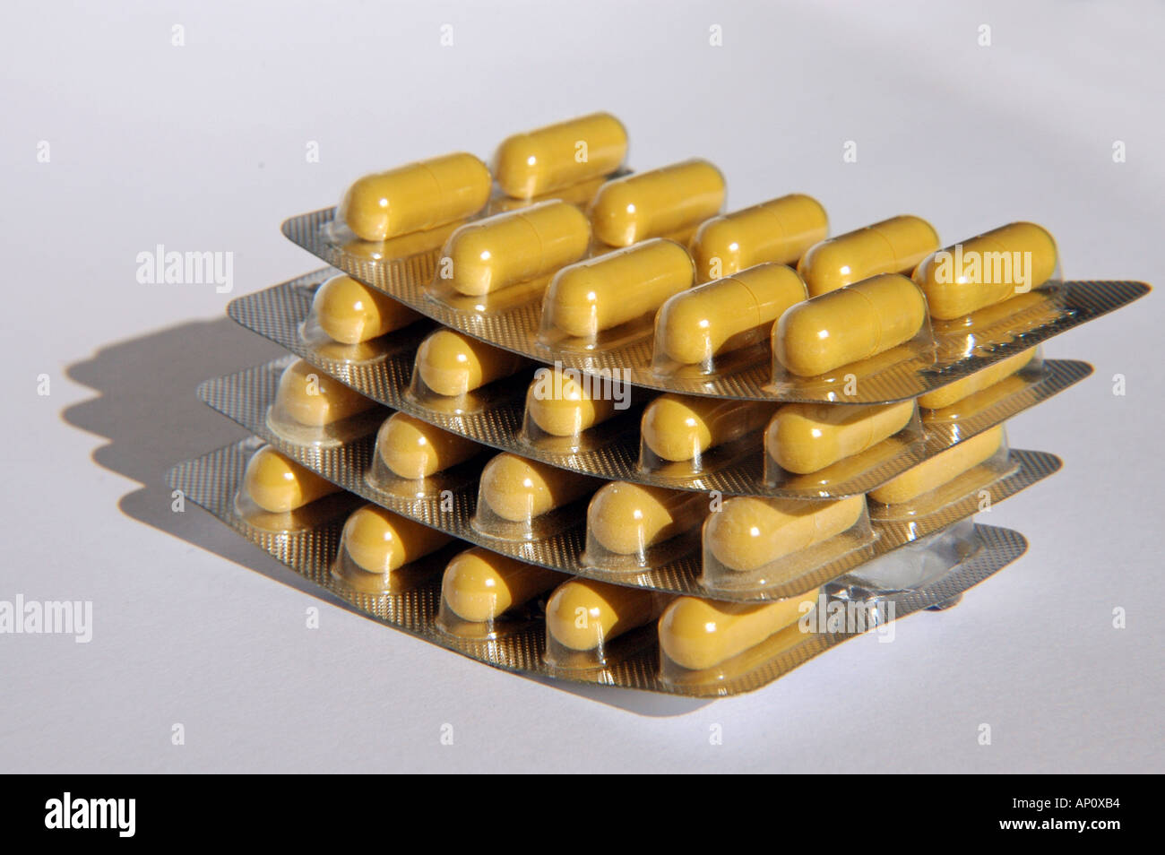 Yellow pill packet hi-res stock photography and images - Alamy