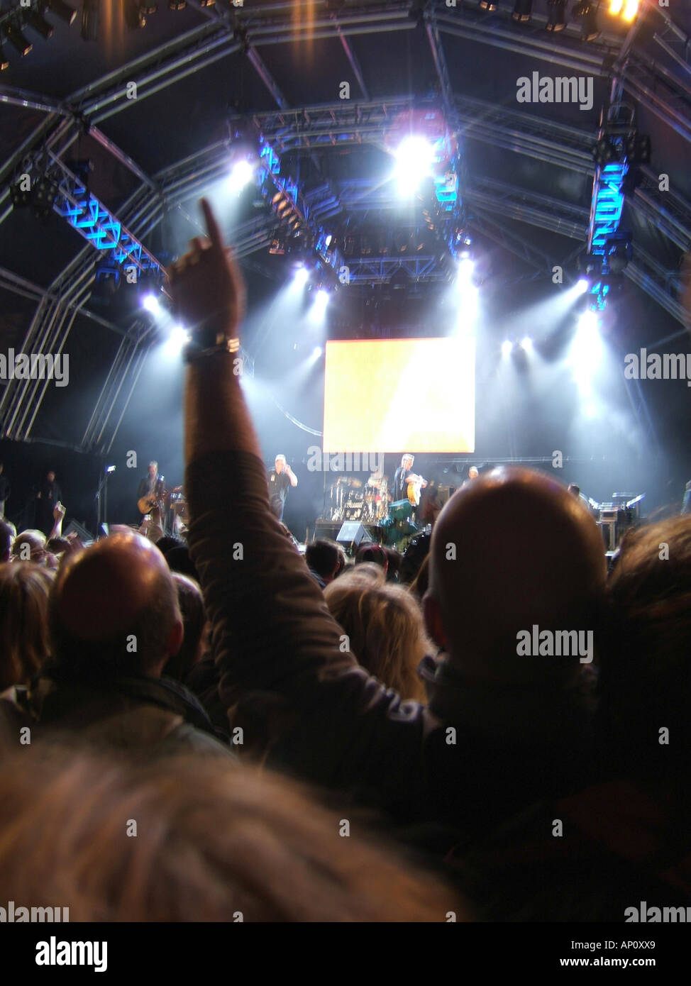 crowd at music concert at night Stock Photo - Alamy