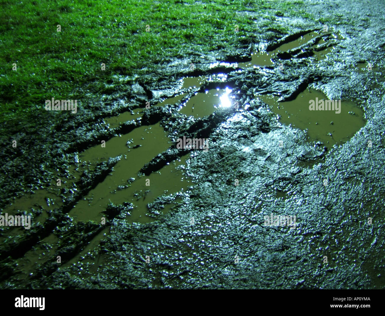 Car road field night rain hi-res stock photography and images - Alamy