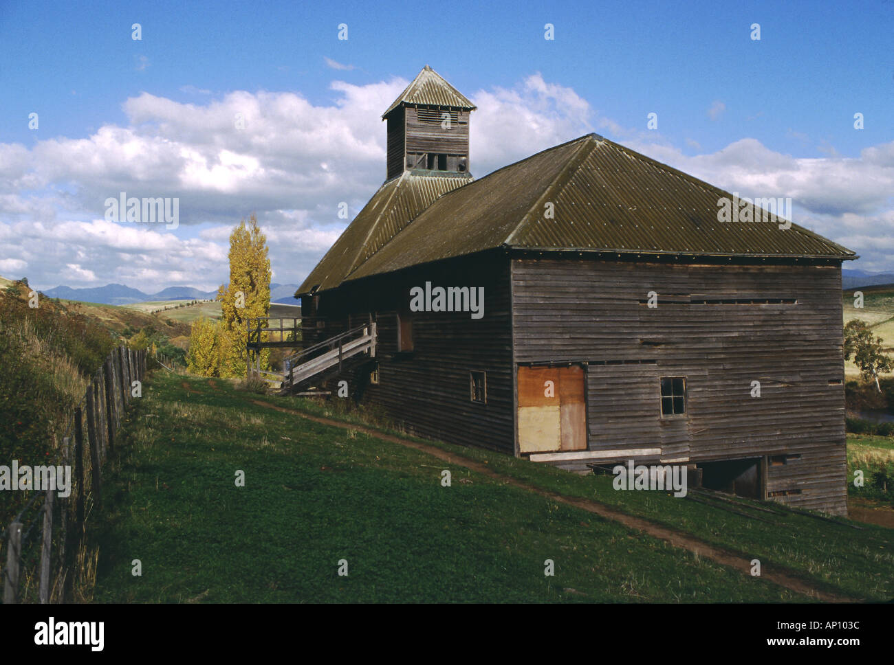 Oast house hi-res stock photography and images - Alamy