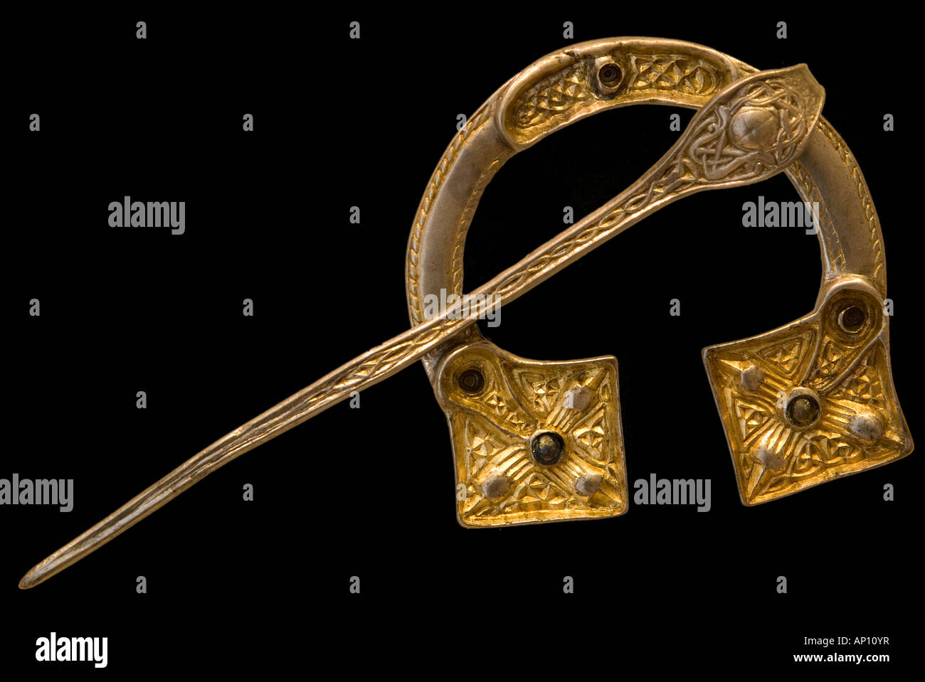 gold kilt pin fastener Scot Scotland Scottish Celt Celtic UK United ...