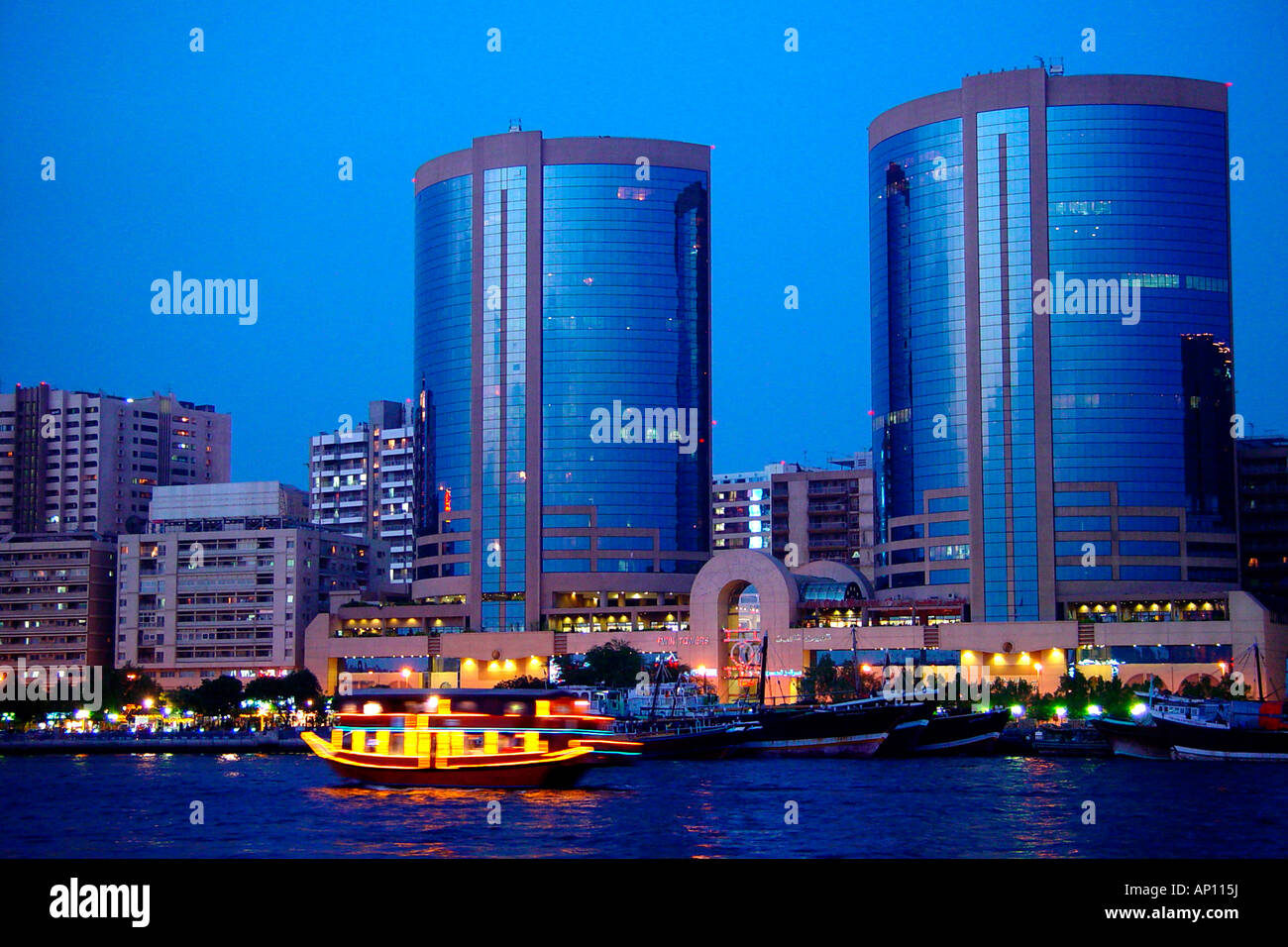 Dubai seaport hi-res stock photography and images - Alamy