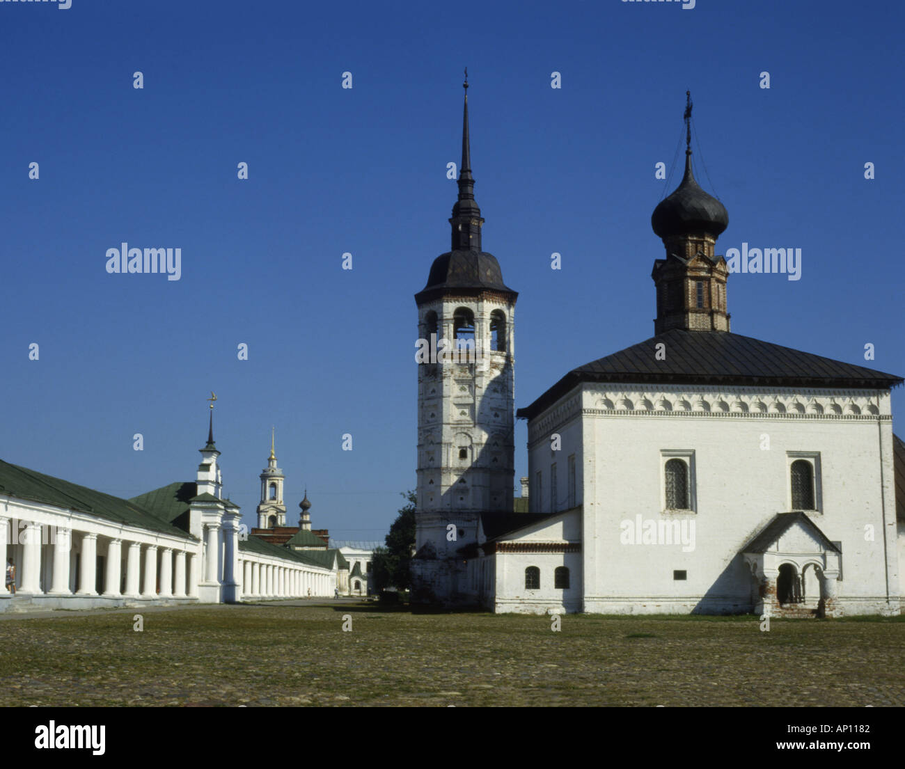 Russia suzdal market square hi-res stock photography and images - Alamy