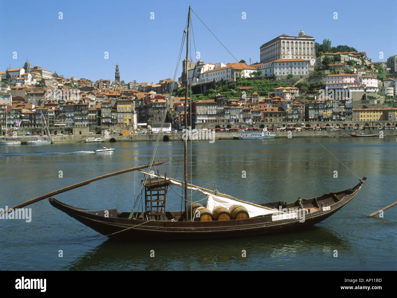 Oporto douro barge hi-res stock photography and images - Alamy