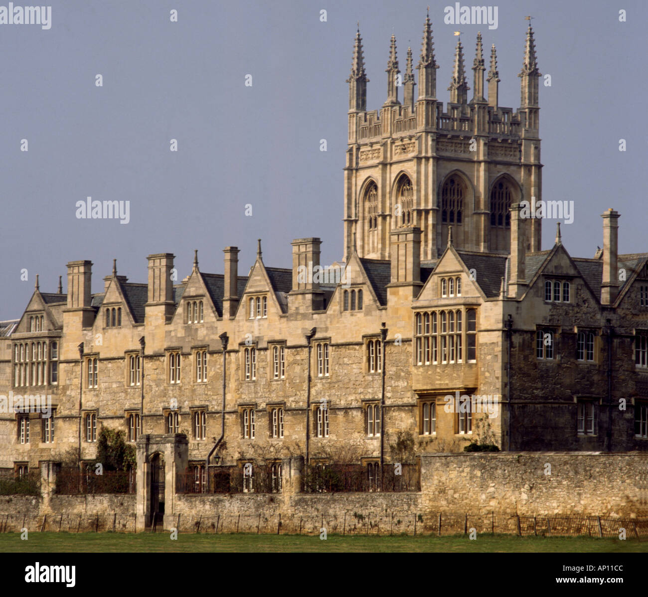 Oxford merton college hi-res stock photography and images - Alamy