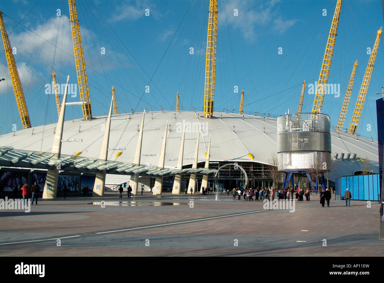 02arena hi-res stock photography and images - Alamy