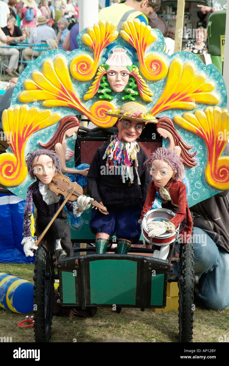 Festival mobile walkabout show theatre theatrical puppet bright colour ...