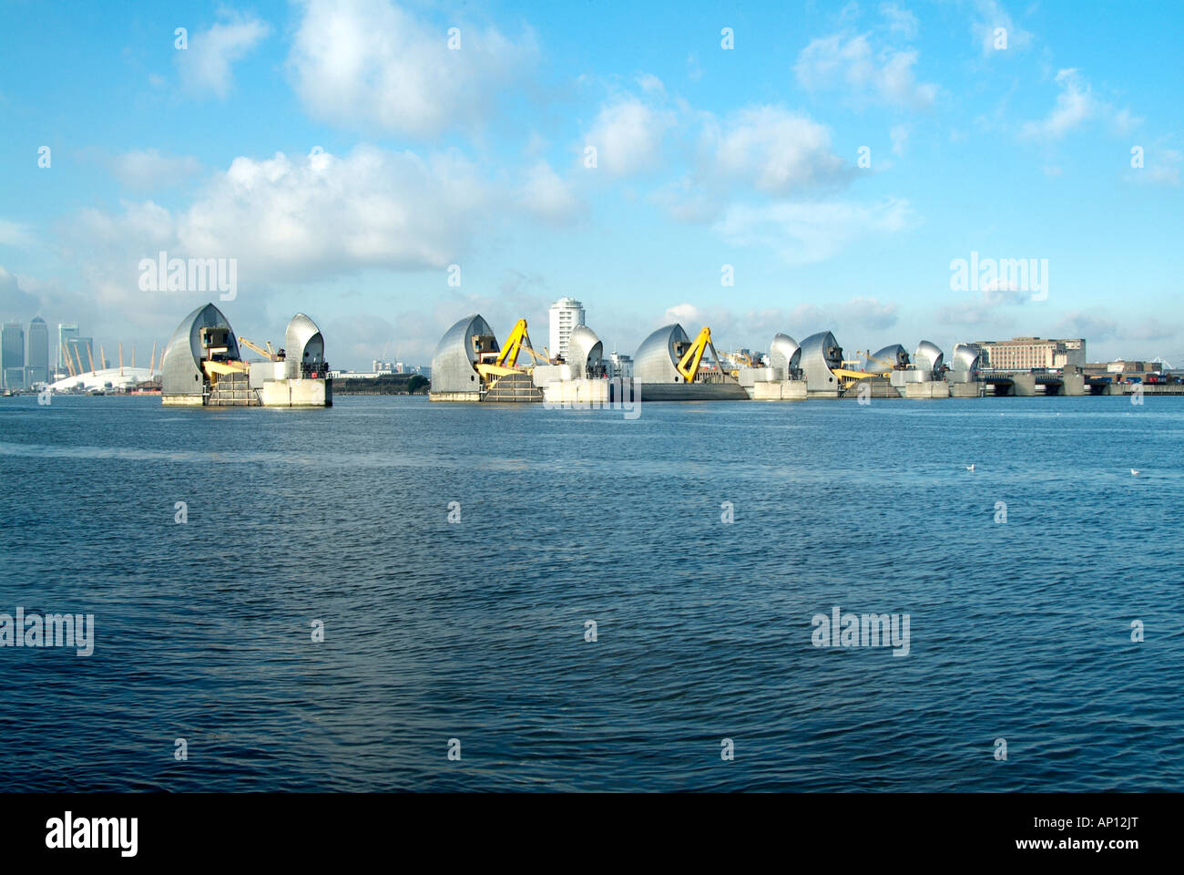 Thames barrier gates down hi-res stock photography and images - Alamy