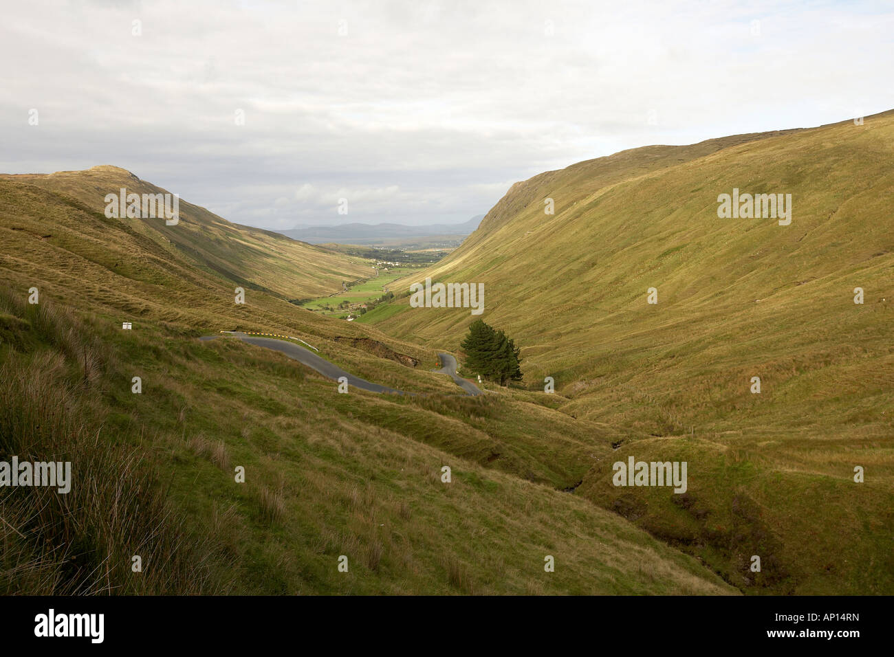 Glengesh pass hi-res stock photography and images - Alamy